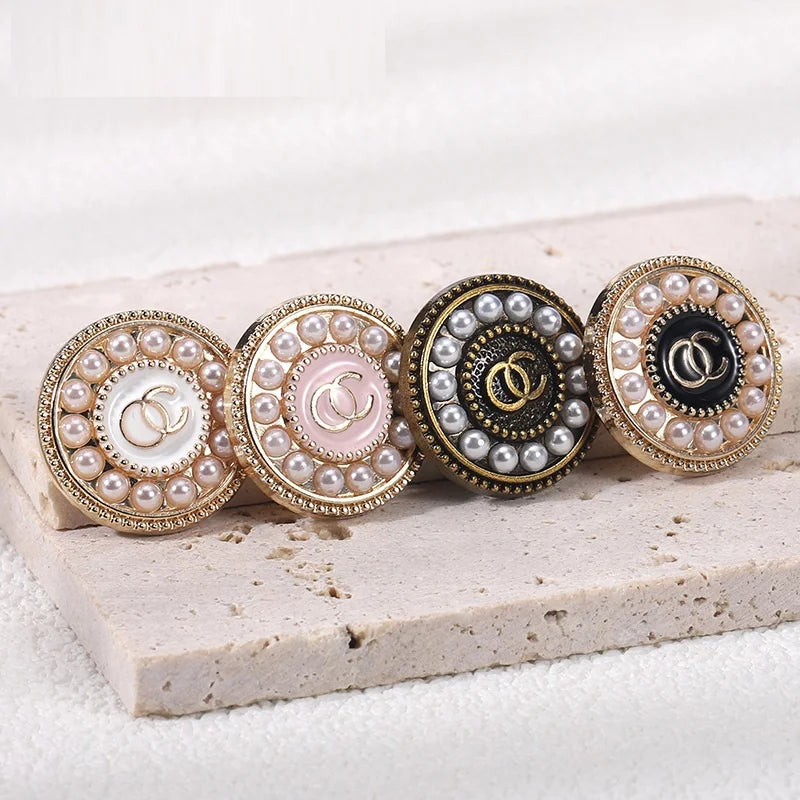 10 PC / Phoenix Resin Buttons – Classic Modern Fabrics